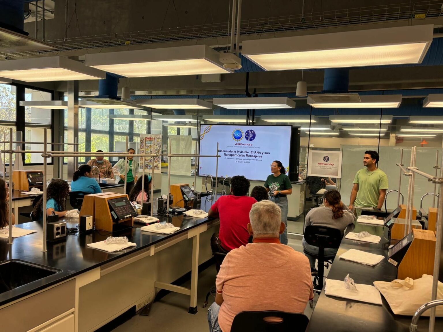Empowering Future Scientists at “El Poder de la Mujer en las Ciencias ...